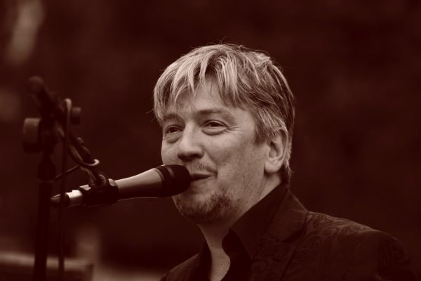 Peter Gill – Pianist / Vocalist / Actor